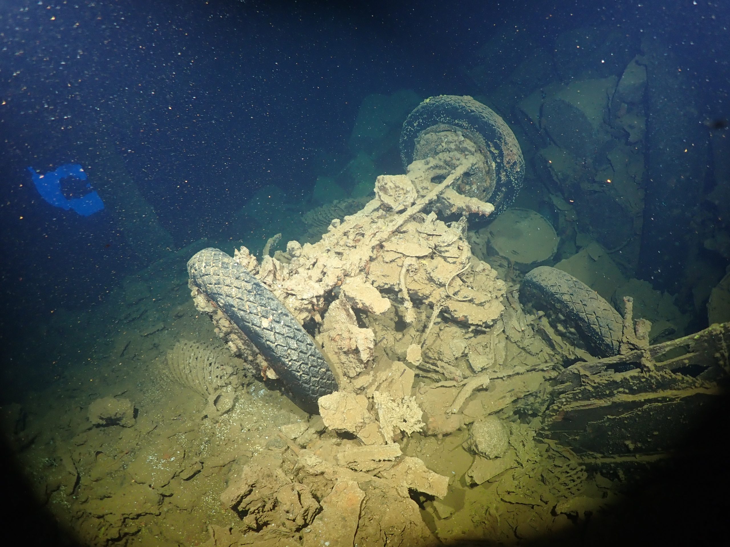 Le HOKI MARU – Récits de voyages moto et plongée